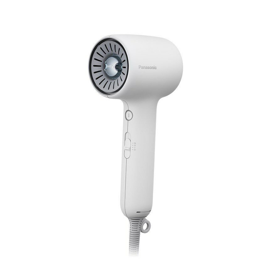 ヘアードライヤー イオニティ（モダンホワイト） 1．パワフルなのに絡まりにくい風設計（特許出願中）で、速く美しく乾かす。2．毎日のヘアドライでUV・摩擦ダメージまで抑制し、指通りのよいさらさら髪へ。3．風のパワーとリズムで頭皮を心地よく刺激。