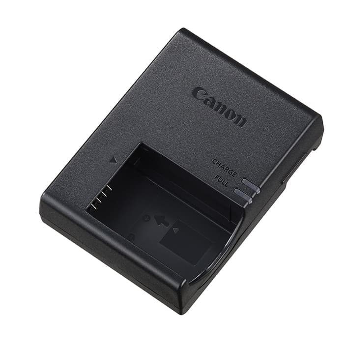 商品詳細 メーカーCanon 型番LC-E17 出力8.4V 0.7A 付属品本体のみ（コンセント差込部分が折りたたみ式） 保証ご買い上げ後1ヶ月間品質保証致します。 説明キャノン純正品です。（簡易パッケージ品です。）対応機種など：対応機種...