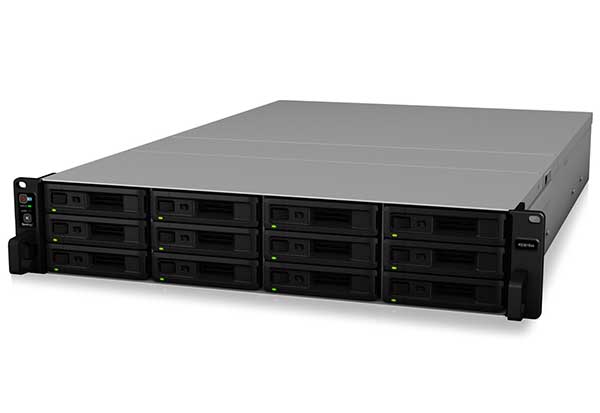 12台のドライブまで取り付け可能。優れた拡張性とパフォーマンスを備えた2Uラックマウント型ストレージキット [特徴] ・ビジネス向けのファイル管理用途に最適 ・2Uラックマウント型の筐体を採用 ・包括的なビジネスアプリケーションを用意 ・・...