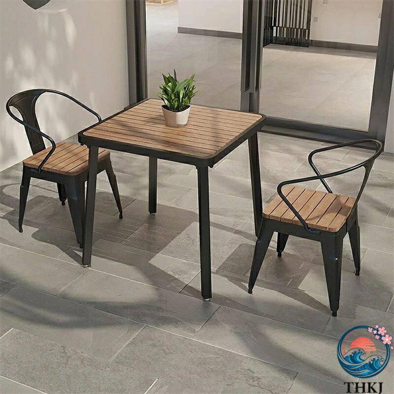 ガーデンテーブルセット：テーブルと椅子の組み合わせフレームは鉄技術で作られており、高度なコーティングプロセスにより、塗装表面が剥がれにくく、長期間使用しても問題ありません。シームレス溶接プロセスにより、製品のすべての部品間の接続がより強力に...