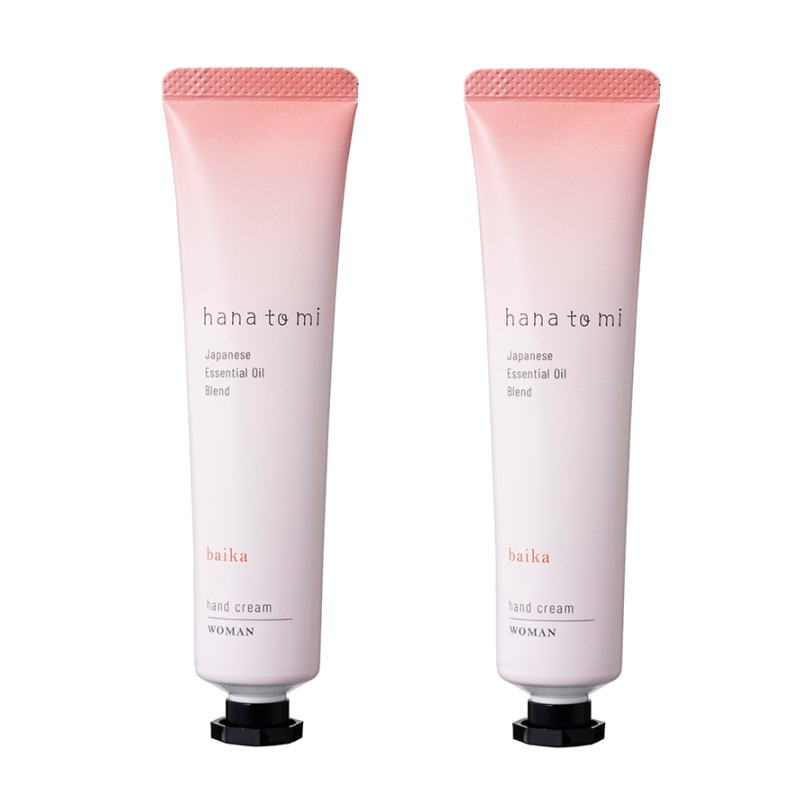 【hana to mi】ハンドクリーム baika 心地よい眠りとともに、しっとりうるおう高保湿タイプ。 SLEEP 質の良い睡眠をとりたい時に。 天然由来成分100% 春をイメージしたフローラルで甘い香り。 《hana to miとは》 ...