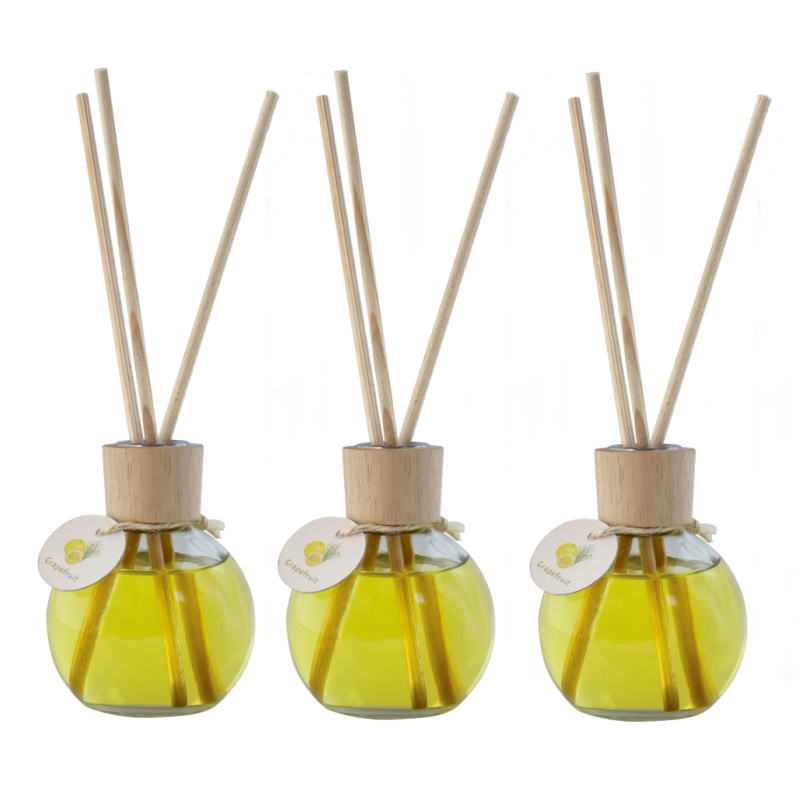 【harome】アロマリードディフューザー＜グレープフルーツ＞ フレッシュなビターシトラスの香り。明るくポジティブに。 天然精油のアロマリードディフューザー。 天然精油を使いナチュラルな香りがこだわりです。太めの杉スティックを使用し、しっか...