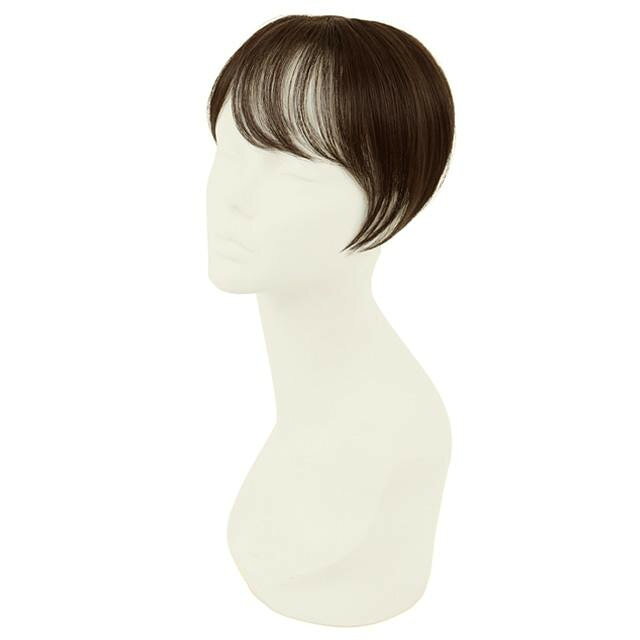 伸びかけの白髪を隠したいあなたへ、産後の抜け毛や伸びかけカラーのカバーとしても大活躍です。気になるつむじ・分け目を広範囲にカバーしながら自然にボリュームアップできるウィッグです。【注意事項】※コテやカーラーで巻く場合は同封の取扱説明書をご覧...