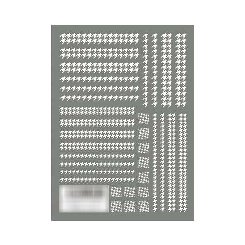 どんなベースカラーにも合わせやすいホワイトカラーの千鳥格子柄。手描きでは難しいシャープで綺麗なデザインが簡単に出来上がるネイルシールです。サイズシートサイズ:88mm×120mm個装サイズ：15×9×1cm重量個装重量：7g素材・材質ポリエ...