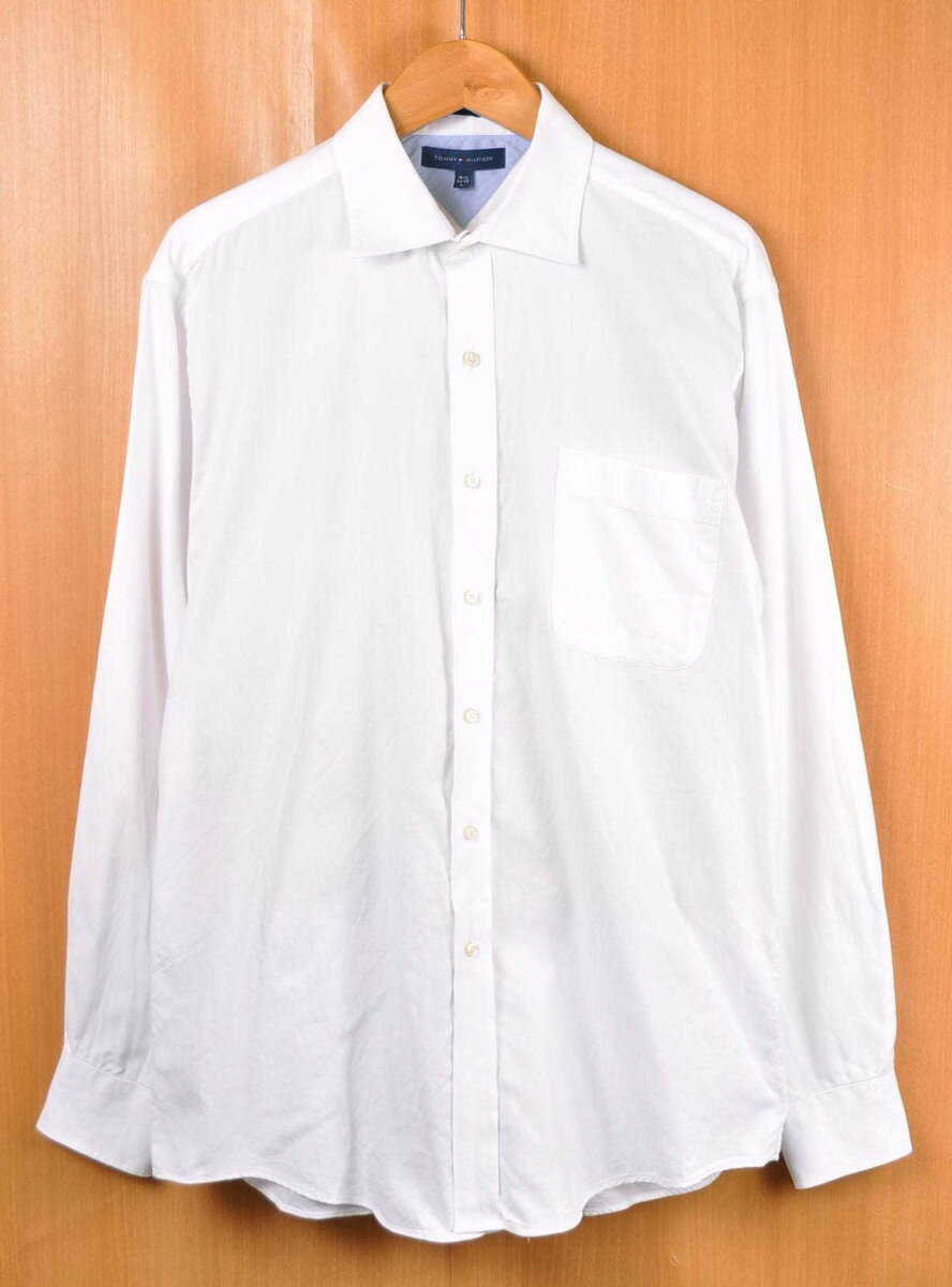 ■商品説明 USA古着「TOMMY HILFIGER」の長袖シャツです！とても良い雰囲気ですのでコーディネートのポイントとして大活躍してくれます！飽きの来ない1枚ですので本当にお勧めです！またサイズは大きめですのでジャストサイズの方はもちろ...