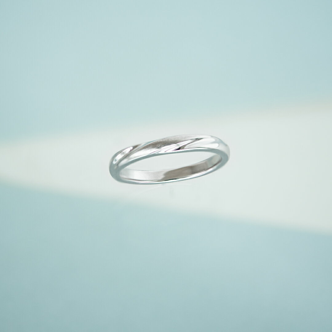 ：The article details 【サイズ展開】14号～21号(サイズ直し不可) 【サイズ】リング幅：2.7mm～2.9mm/リング厚さ:1.5mm～2.5mm 【素材】サージカルステンレス316L 【ご確認ください】 ※表記サイズ...