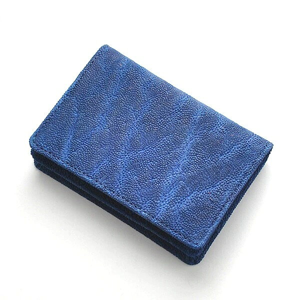 商品情報サイズ/寸法(約)縦11.2cm 横8.0cm マチ1.5cm素材/材質内外：象皮（エレファントレザー）※JRA認定皮革仕様名刺束入れ×1カードポケット×4フリーポケット×1生産地日本付属品JRAタグ化粧箱不織布注意※モニター発色の...