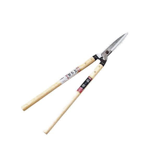 ●メーカー名：福井 / FUKUI(フクイ)●商品名：福郎 ＃010 刈込鋏 本樫柄付 165mm●メーカー品番：#010●JANコード：4941019180276商品の保証は、メーカー保証書の内容に準じます。仕様■材質：刃部：スチール/柄...