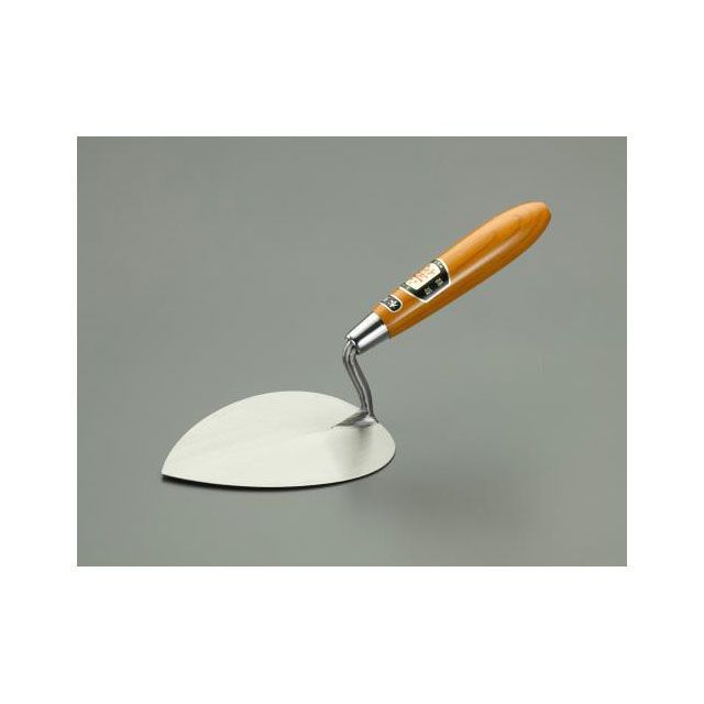 ●メーカー名：エスコ / ESCO●商品名：165mm レンガゴテ●メーカー品番：EA588-32●JANコード：4548745848731商品の保証は、メーカー保証書の内容に準じます。備考■用途…レンガ鏝■材質…S55C■サイズ…165×...