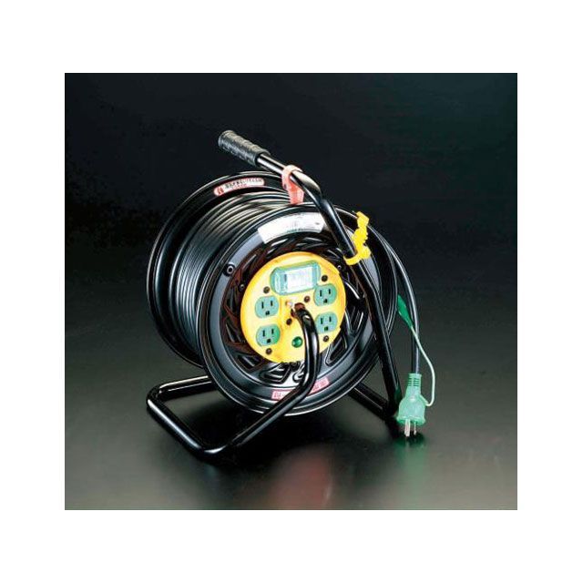 ●メーカー名：エスコ / ESCO●商品名：AC125V/22A/30m コンセンント固定リール（漏電遮断付）●メーカー品番：EA815DA-3●JANコード：4518340433175商品の保証は、メーカー保証書の内容に準じます。備考■許...