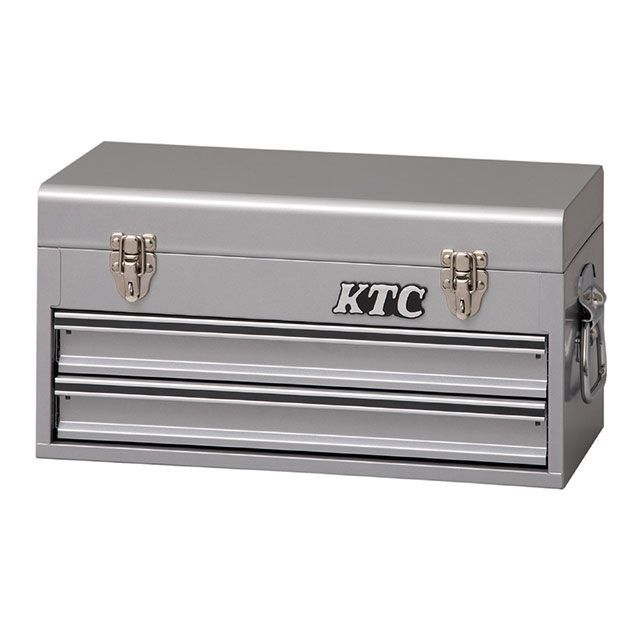 ●メーカー名：ケイティーシー / KTC(ケーティーシー)●商品名：ナローチェスト 2段2引出し（シルバー）●メーカー品番：SKX0102S●JANコード：4989433865041商品の保証は、メーカー保証書の内容に準じます。カラーシルバ...