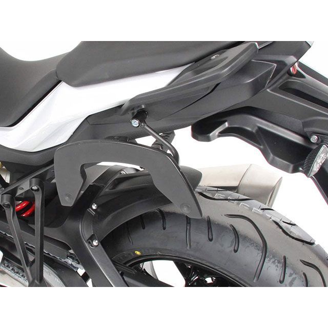 ●メーカー名：ヘプコ＆ベッカー / HEPCO＆BECKER(ヘプコアンドベッカー)●商品名：C-Bowサイドキャリア（ブラック）●メーカー品番：630675 00 01●JANコード：4548916468584本国に在庫がある場合、納品ま...
