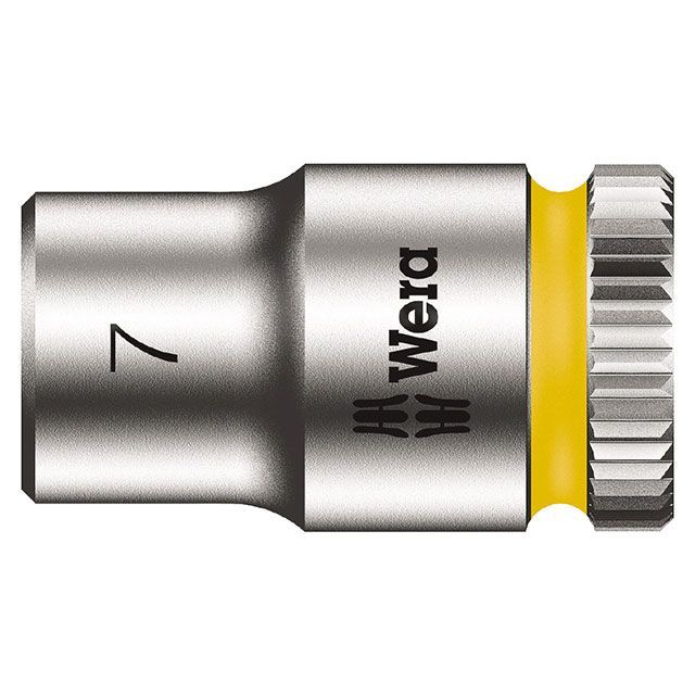 ●メーカー名：ヴェラ / WERA●商品名：003506 差込角1/4DR 1/4インチZYKLOPソケット 六角差込サイズ7mm 全長23mm●メーカー品番：・003506●JANコード：4013288120144商品の保証は、メーカー保...