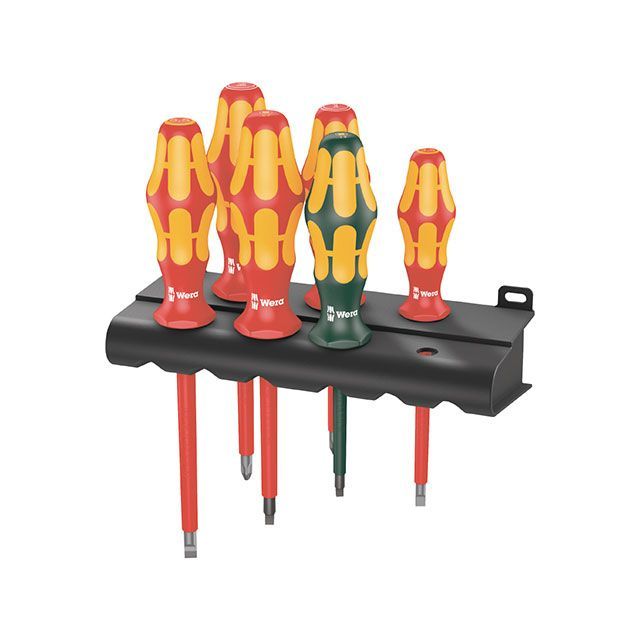 ●メーカー名：ヴェラ / WERA●商品名：347777 6本組 Kraftform VDEハンドル 絶縁ドライバーセット ラック付●メーカー品番：・347777●JANコード：4013288122957商品の保証は、メーカー保証書の内容に...
