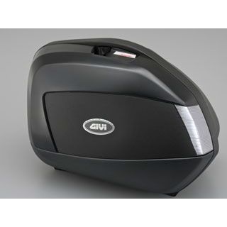 ●メーカー名：ジビ / GIVI●商品名：V35NT 無塗装黒左右セット●メーカー品番：75617●JANコード：4909449400173商品の保証は、メーカー保証書の内容に準じます。カラー無塗装黒容量35L（片側）サイズ奥行530×幅3...