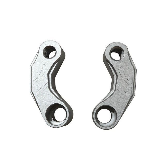 ●メーカー名：エナジープライス / EnergyPrice●商品名：バイクミラー オフセットホルダー（シルバー）●JANコード：4580080458718●メーカー直送品・代金引換でのご注文不可（ご注文が入った場合、キャンセルとさせていただ...