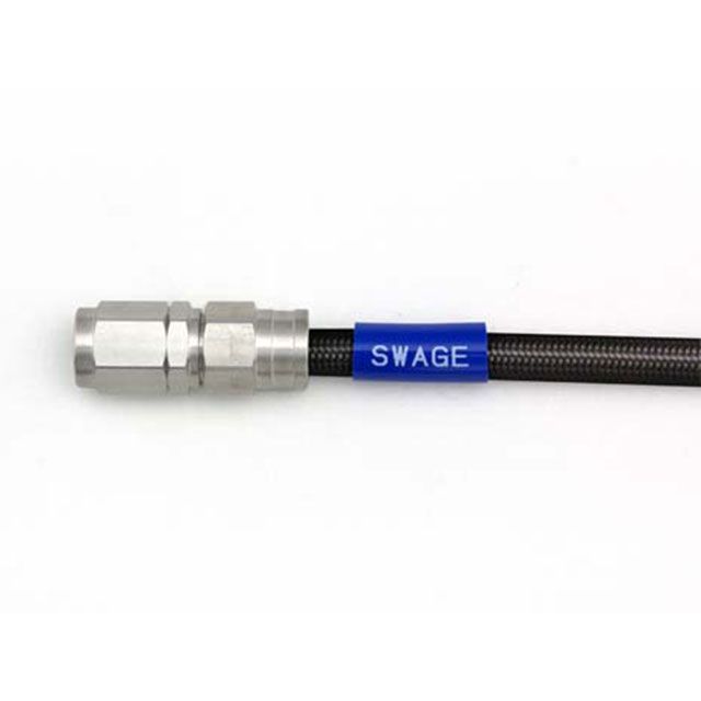 ●メーカー名：スウェッジライン / SWAGE-LINE●商品名：フロントホースキット ステンレス/ブラック●メーカー品番：STFB357●JANコード：4548916934690弊社ではカスタムオーダー（ホースの長さ・取り回し・カラー変更...