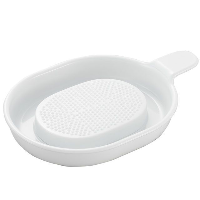 ●メーカー名：ヨシカワ / YOSHIKAWA●商品名：らくらくおろし器受皿（シルバー）●メーカー品番：SJ3840●JANコード：4979487938402商品の保証は、メーカー保証書の内容に準じます。おろし目部は、においや色がつきにくい...