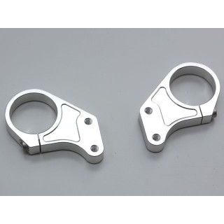 ●メーカー名：ハリケーン / HURRICANE●商品名：ハンドルブラケット・φ43mm●カラー シルバー・カラー：ブラックはこちら●メーカー品番：HB0663A●JANコード：4936887157703商品の保証は、メーカー保証書の内容に...