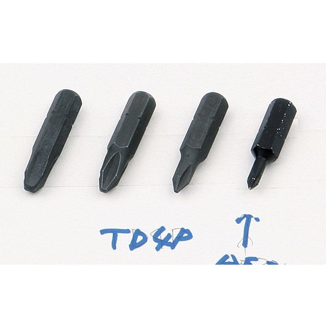 ●メーカー名：ケイティーシー / KTC(ケーティーシー)●商品名：TD4P 差し替えドライバ用クロスビットセット●メーカー品番：TD4P●JANコード：4989433831275商品の保証は、メーカー保証書の内容に準じます。●入組内容クロ...