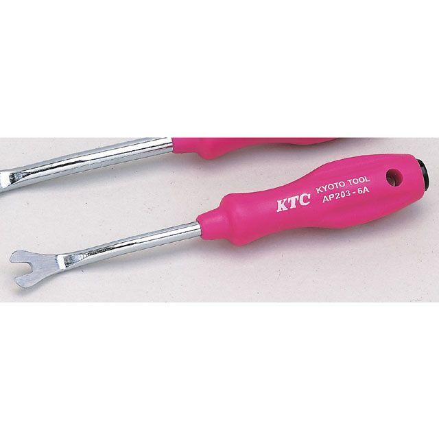 ●メーカー名：ケイティーシー / KTC(ケーティーシー)●商品名：AP203-6A クリップクランプツール アングルショート小●メーカー品番：AP203-6A●JANコード：4989433749495商品の保証は、メーカー保証書の内容に準...
