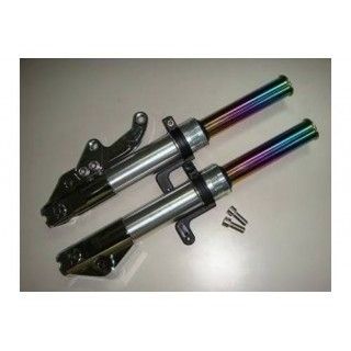 ●メーカー名：KN企画 / kn926(ケイエヌキカク)●商品名：マジェスティ125 キャブ車 フロントフォークボトムメッキ仕様●メーカー品番：MA25-CUB●JANコード：4580496201014商品の保証は、メーカー保証書の内容に準...