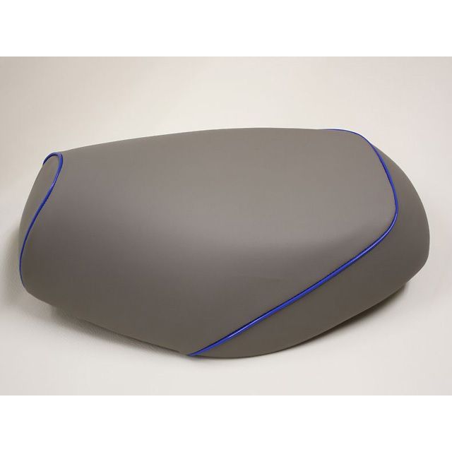 ●メーカー名：グロンドマン / Grondement●商品名：リモコンジョグ（SA16J/JOG・5KN・CV50） 国産シートカバー グレー●タイプ：被せ 仕様：青パイピング・タイプ：張替 仕様：黄パイピングはこちら・タイプ：張替 仕様：...