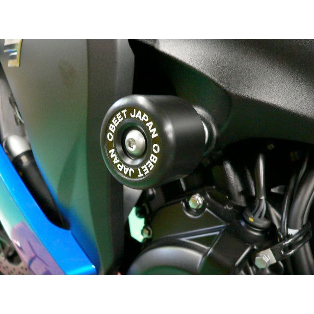 ●メーカー名：ビートジャパン / BEET●商品名：マシンプロテクター●メーカー品番：0618-S39-00●JANコード：4582346463276商品の保証は、メーカー保証書の内容に準じます。特徴■取付けはエンジンのハンガーボルトをBE...