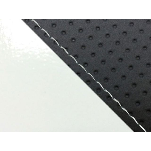 ●メーカー名：グロンドマン / Grondement●商品名：CBR1000RR（SC57） 国産シートカバー 張替 エンボス黒＆エナメル白●仕様 透明ステッチ 適合 ダブル（リア側）●メーカー品番：GH5575HC858S0●JANコード...