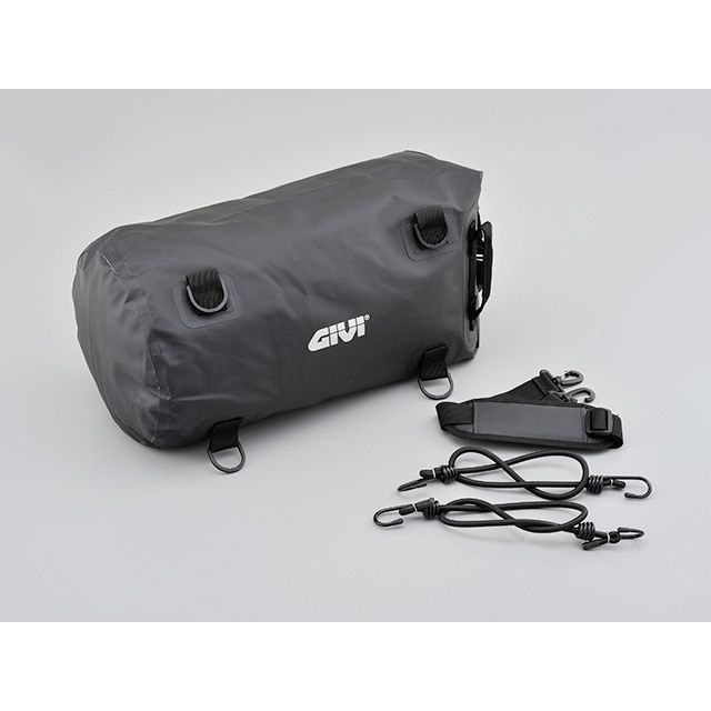 ●メーカー名：ジビ / GIVI●商品名：EA114BK 防水ドラムバッグ 30L（ブラック）●メーカー品番：96102●JANコード：4909449508497商品の保証は、メーカー保証書の内容に準じます。カラーブラック商品内容ハ?ック?...