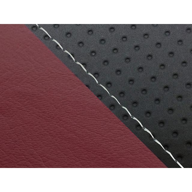 ●メーカー名：グロンドマン / Grondement●商品名：FZ1 フェザー（10年〜）シングル（フロント側） グロンドマン国産シートカバー 張替（エンボス黒・ワインレッド）●仕様 透明ステッチ・仕様：黒ステッチはこちら・仕様：赤ステッチ...