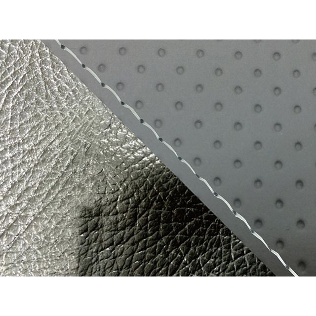 ●メーカー名：グロンドマン / Grondement●商品名：FZ1 フェザー（10年〜）タンデム（リア側） グロンドマン国産シートカバー 張替（エンボスグレー・黒）●仕様：透明ステッチ・仕様：黒ステッチはこちら・仕様：赤ステッチはこちら・...