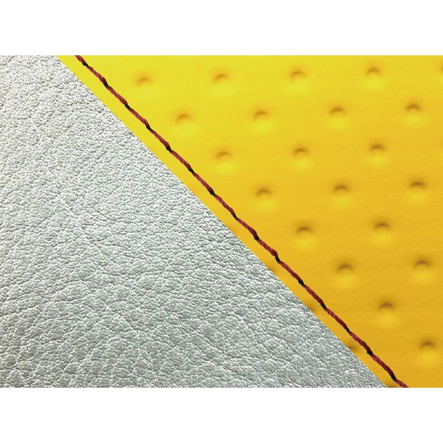 ●メーカー名：グロンドマン / Grondement●商品名：W650（99年 EJ650A1/C1） グロンドマン国産シートカバー 張替（エンボスイエロー/シルバーライン）●仕様 赤ステッチ・仕様：黒パイピングはこちら・仕様：白パイピング...