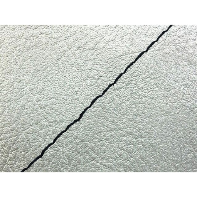 ●メーカー名：グロンドマン / Grondement●商品名：クロスカブ（JA10/CC110） 国産シートカバー 銀●タイプ：被せ 仕様：黒ステッチ●メーカー品番：GR5573HC540S10●JANコード：4573317791252商品...
