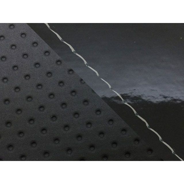 ●メーカー名：グロンドマン / Grondement●商品名：グロム 国産シートカバー エナメルブラック＆エンボス黒●タイプ：張替 仕様：透明ステッチ・タイプ：張替 仕様：黒ステッチはこちら・タイプ：張替 仕様：黒ダブルステッチはこちら・タ...