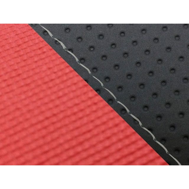 ●メーカー名：グロンドマン / Grondement●商品名：グロム 国産シートカバー エンボス黒＆スベラーヌレッド●タイプ 張替 仕様 透明ステッチ・タイプ：張替 仕様：黒ステッチはこちら・タイプ：張替 仕様：黒ダブルステッチはこちら・タ...