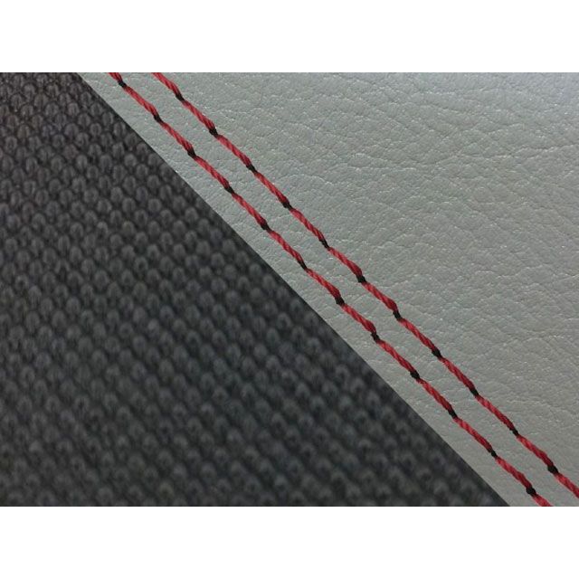 ●メーカー名：グロンドマン / Grondement●商品名：グロム 国産シートカバー ダークグレー＆スベラーヌブラック●タイプ 張替 仕様 赤ダブルステッチ・タイプ：張替 仕様：黒ステッチはこちら・タイプ：張替 仕様：黒ダブルステッチはこ...