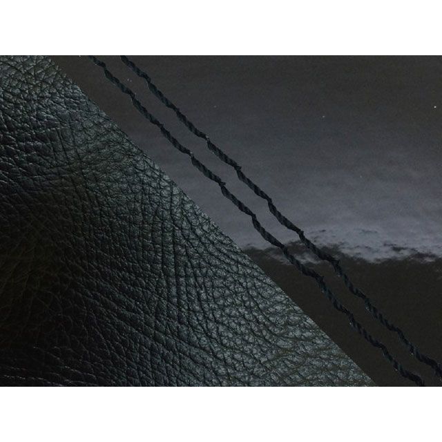 ●メーカー名：グロンドマン / Grondement●商品名：ダンク（AF74） 国産シートカバー 張替 エナメルブラック＆黒●仕様 黒ダブルステッチ・仕様：黒ステッチはこちら・仕様：赤ステッチはこちら・仕様：赤ダブルステッチはこちら・仕様...