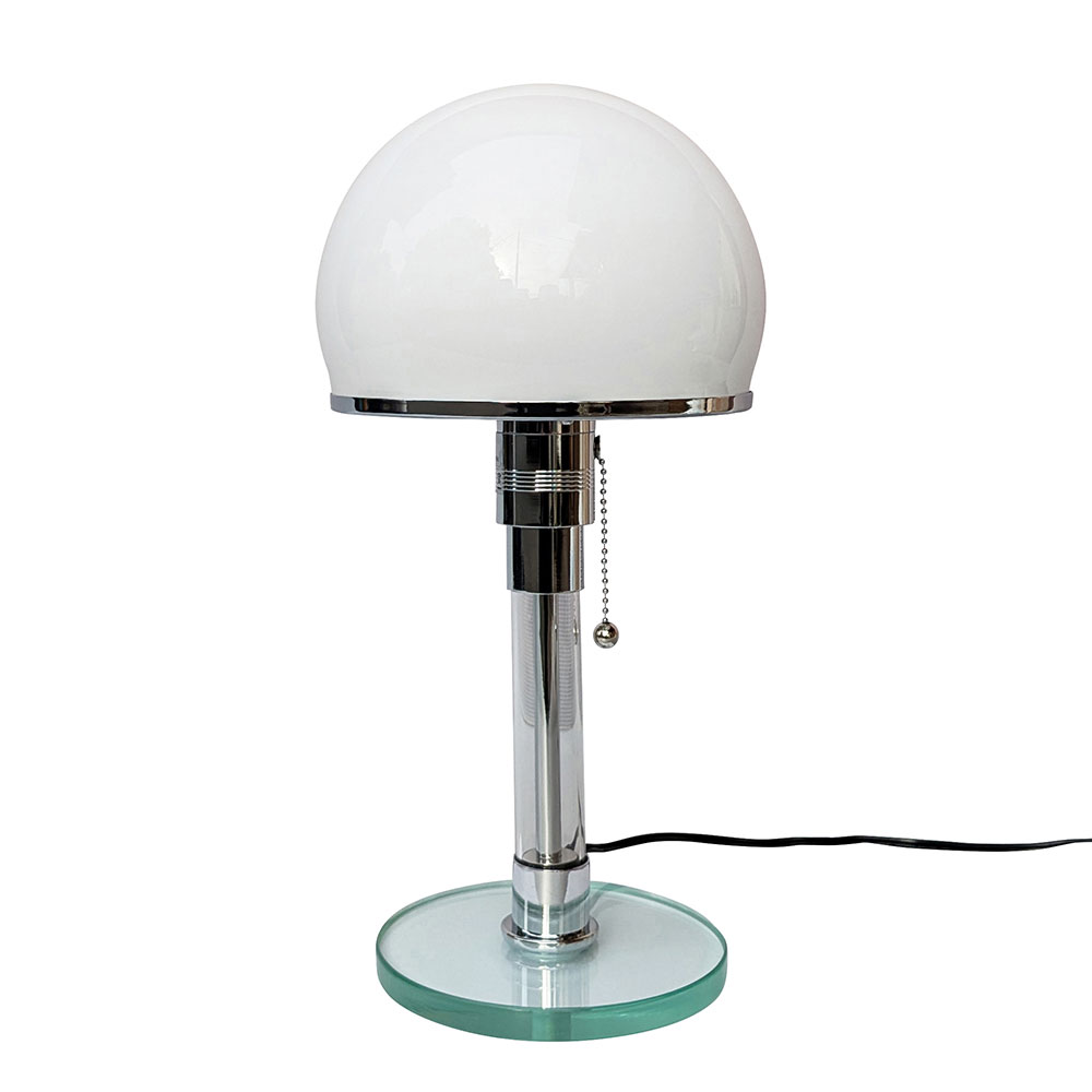 &nbsp; バウハウスの思想を体現する、不朽の名作「Wagenfeld Table Lamp」。ドイツ・ブレーメンが生んだ高名なデザイナー、ヴィルヘルム・ワーゲンフェルト。彼がまだバウハウスの学生だった1924年、教師であるモホリ＝ナギの...