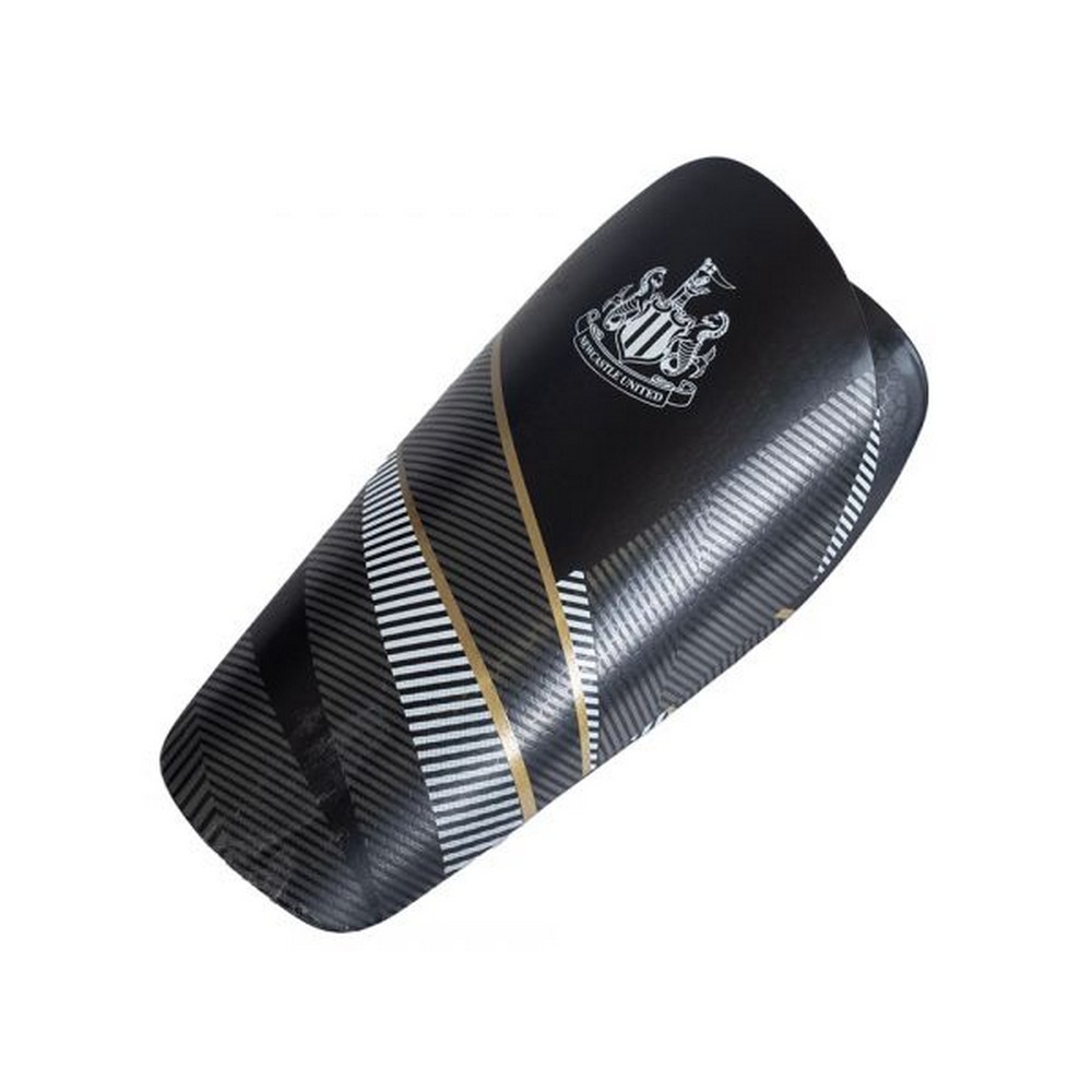 商品説明 ・ 素材: プラスチック。・ モールドシェル、パッド入り。・ スリッポン。・ デザイン: クレスト。・ オフィシャルライセンス商品。・ 7-9歳向け。・ パッケージ: メッシュキャリーバッグ。カラー 01/02/2026 / UT...