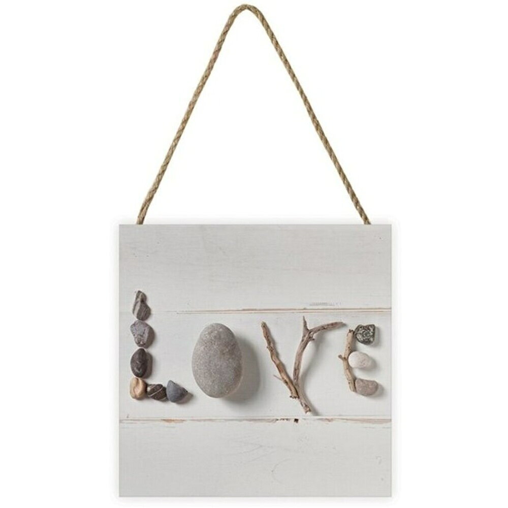 商品説明 ・ 素材: 木。・ オフィシャルライセンス商品。・ デザイン: 枝、石。・ H: 20cm。・ W: 20cm。・ L: 2.7cm。・ 留め具: ロープ。カラー 01/03/2026 / UTPM2621