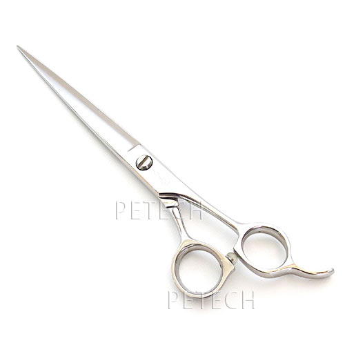 先端厚みわずか0.5mm圧倒的な刃の薄さで細やかに美しく仕上げることを可能にするシザーです。母指孔と薬指孔をややハの字にすることで安定した作業を実現し、プロのいかなる要求にも応えられます。サイズサイズ：6.7インチ 全長L (指掛含まない)...