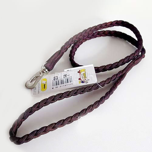 ◆この商品はメール便に対応しております。当社倉庫に長期在庫になっていた商品です。未使用品新品です。ストレッチシリーズは直径4mmの細くても大変丈夫なパラシュートのヒモを三つ編みにしてある、おしゃれで丈夫な、中・大型犬用シリーズです。80セン...