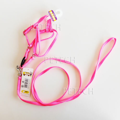 メーカー終売の為アウトレット品です。メーカー長期保管品につき、一部に細かな汚れやスレが見られる場合がございます。ご理解の上お買い求めください。小型犬用ハーネスとリードのセットです。ハーネスはバックル式で装着が簡単です。【サイズ】全長リード(...