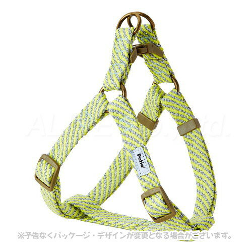 凄く光る両面反射テープを使用した優しい手触りで夜の散歩も安心 商品の特長 夜のお散歩にぴったりな車などのライトに反射して光る、抗菌加工生地を使用したハーネスです。 ワンタッチバックルを採用しているので簡単に装着することができます。 サイズ ...