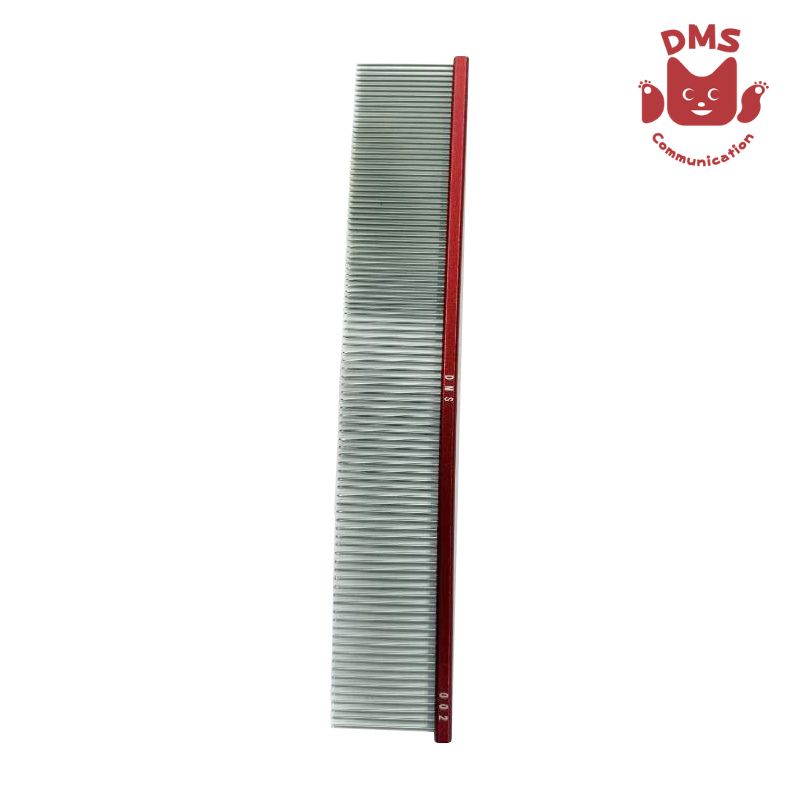 ■DMSの拘り■ DMSオリジナル商品は、プロ仕様として開発されましたが、 一般のトリマー様や愛犬家の皆様にも幅広くご愛用いただけるよう、工夫を凝らしております。 【DMSプロ監修：一本二役の多機能コーム】 本製品は、「除毛（毛をすく）」と...