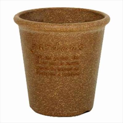 英文字をあしらったオシャレでナチュラル感のあるポットです。環境に優しい新素材で、天然素材の木粉を融合した原料を用いて、自然に近い風合を演出します。資源の節約、有効利用に繋がるエコロジー商品です。　ガーデンズエコプレートと合わせることで室内で...