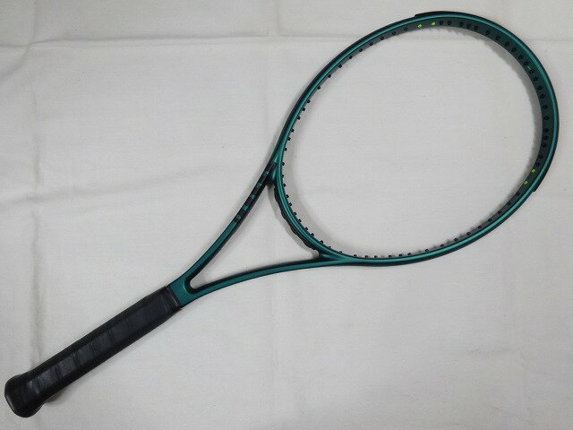 ●当ラケットは実店舗にて同時販売を行っております。 ●その為、既に販売が完了している場合もございますが、ご了承下さい。 ●当店からの注文確認メールにて注文確定とさせて頂きます。 ●中古故に、キズ等のある部分を出来る限り写真にて写しております...