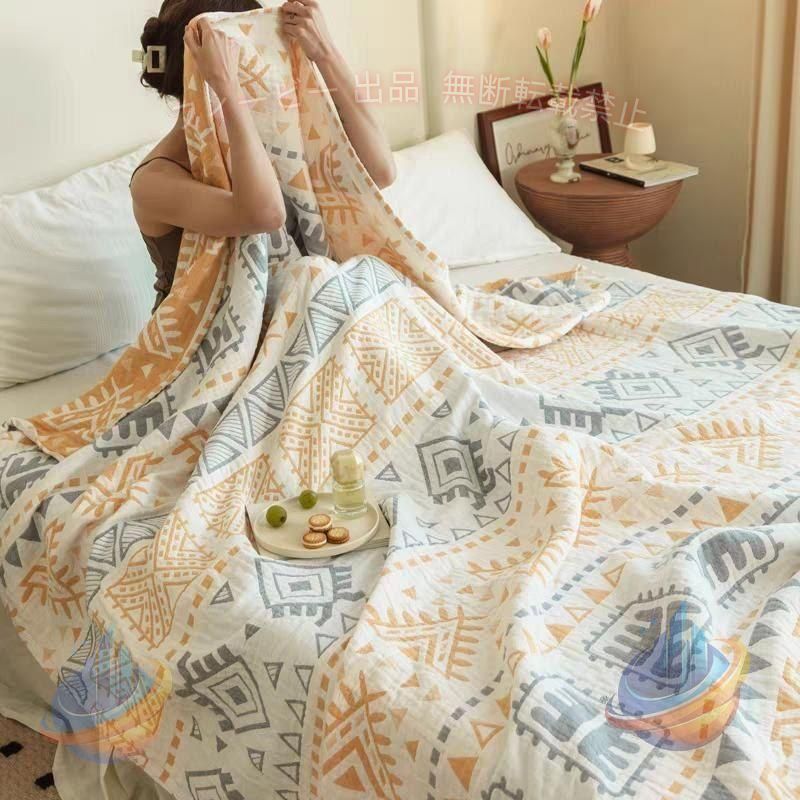 素材 綿100% サイズ 150×200cm 商品説明 柔らかな4重ガーゼにジャカード織りでボヘミアン風を表現。 【吸水性抜群綿100％ガーゼ素材。】吸湿性の高いガーゼ素材使用。汗をしっかり吸収してくれるガーゼ素材だから、汗をかいてもベタつ...