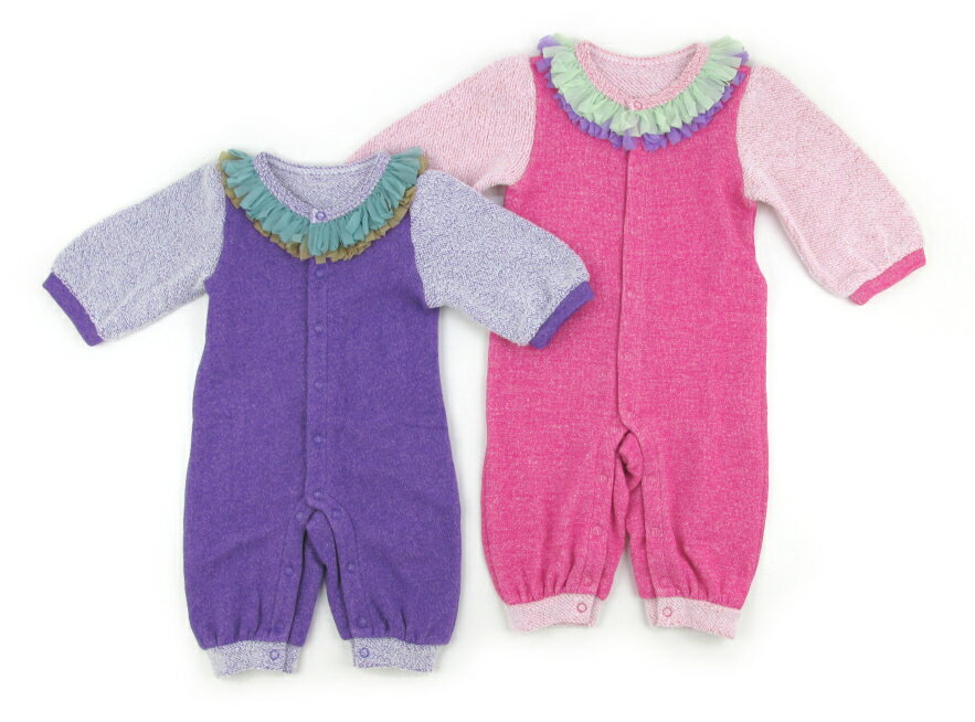 メーカー希望小売価格はメーカー商品タグに基づいて掲載しています 裏毛スウェット素材のロンパース。 袖や裾は素材を裏使いしています 衿まわりにループチュール飾り。 オールスナップボタン。 本体：綿80%、テンセル20% チュール：ナイロン90...